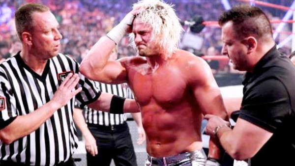 WWE: 10 Famous Pro Wrestling Concussions – Page 3