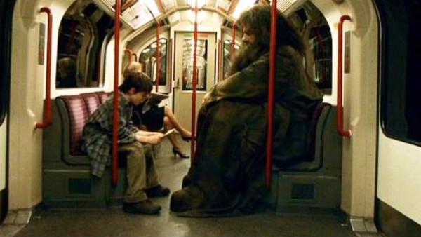 Harry Potter: 10 Ways The Muggle World Would Inevitably Discover Wizards