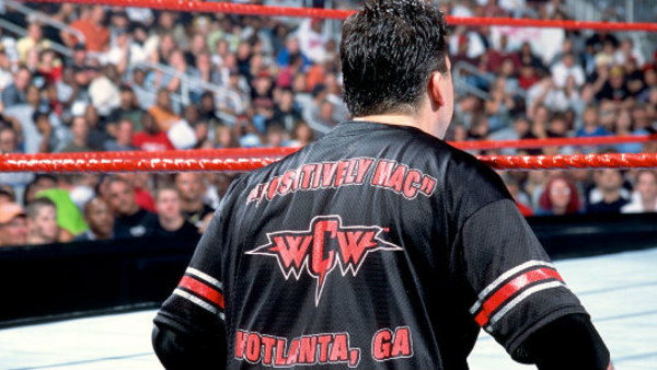 10 Things You Didn't Know About WWE In 2001