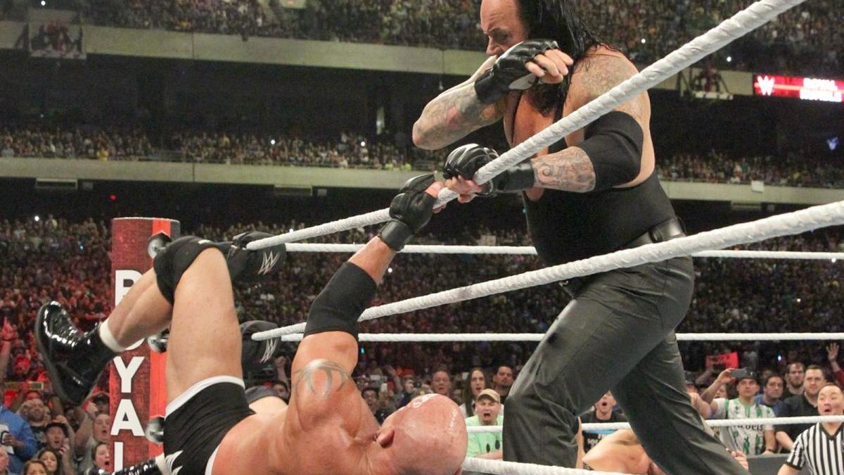 The Undertaker Hurt After WWE Royal Rumble 2017