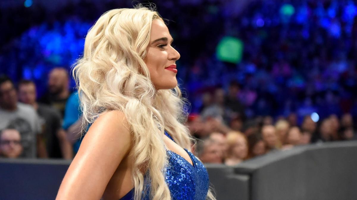 Lana Finally Debuts On WWE SmackDown