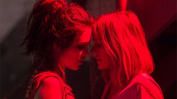 Netflix's Gypsy Review: 2 Ups And 6 Downs