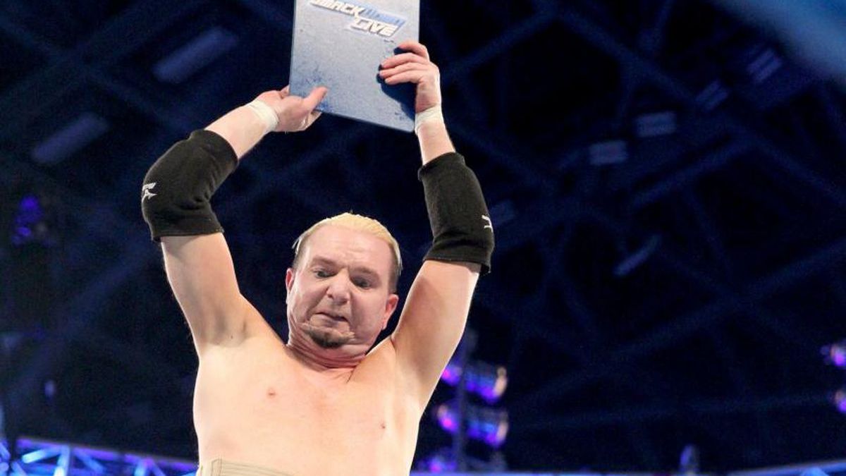 5 Surprising WWE Accomplishments Of James Ellsworth