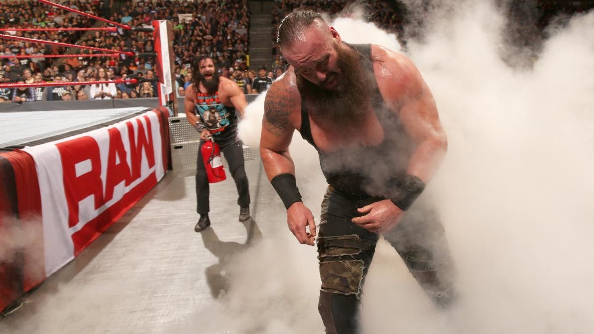 7 Ups And 5 Downs From Last Night's WWE Raw (Feb 26)