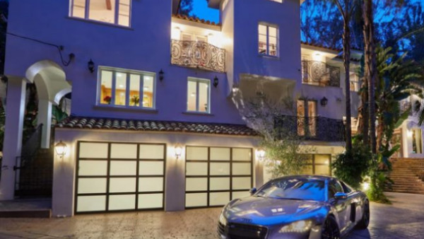 10 Mansions Where Wrestling's Biggest Superstars Live