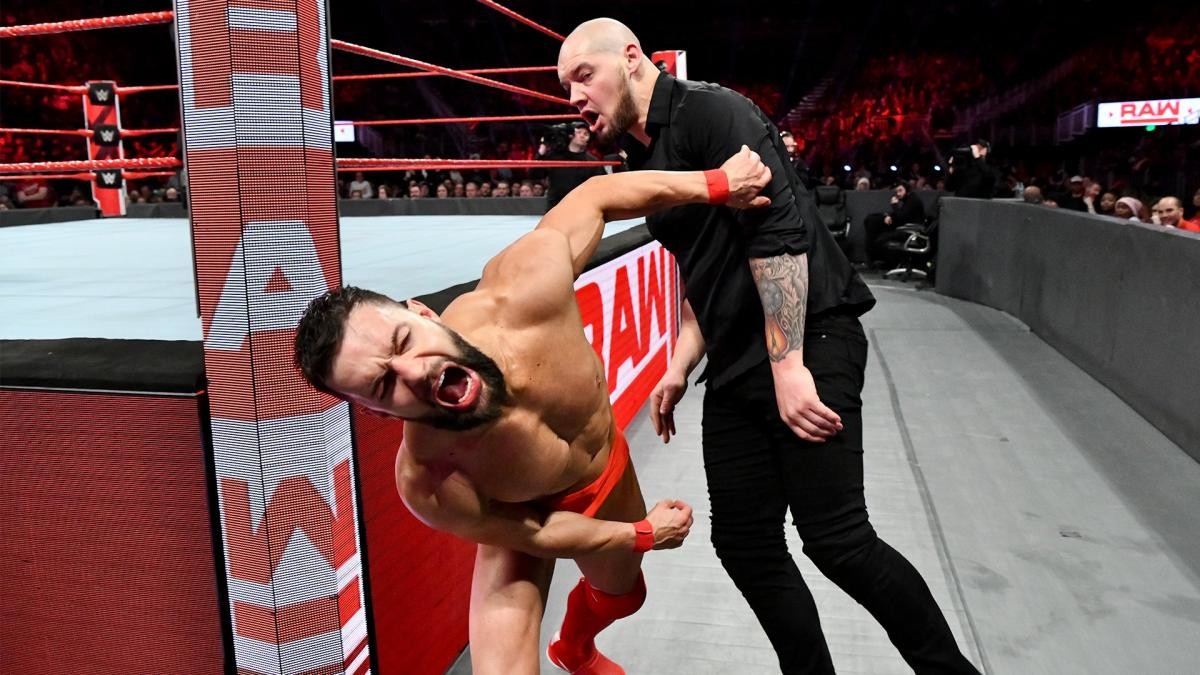 5 Ups And 9 Downs From Last Night's WWE Raw (Nov 26)