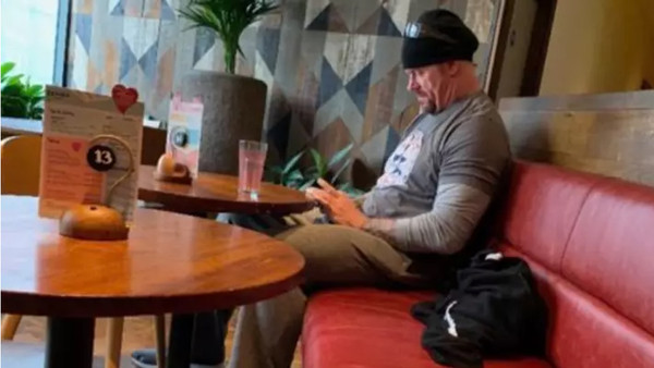 The Undertaker Spotted Having A Cheeky Nandos In Scotland