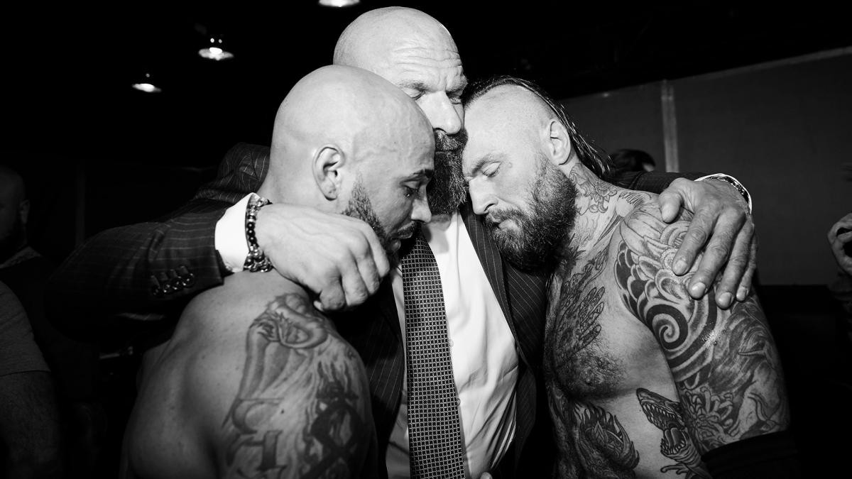 20 Best Behind The Scenes WWE Photos Of 2019