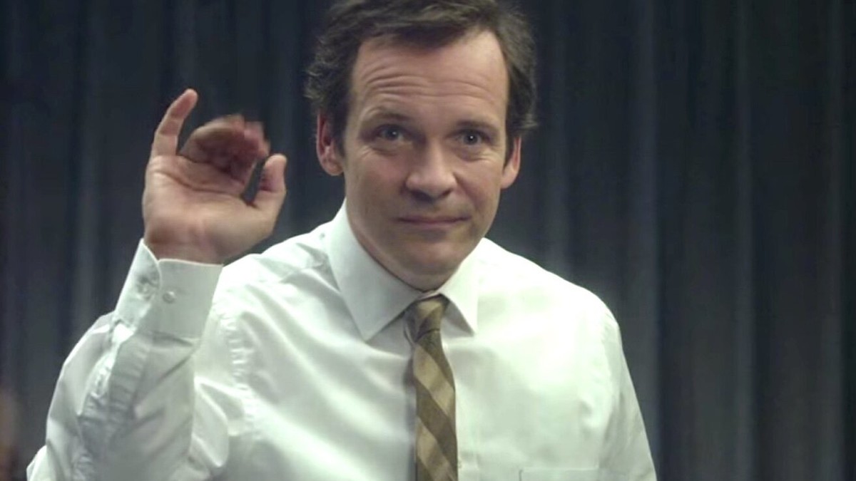 Peter Sarsgaard's Mysterious Role In The Batman Revealed!