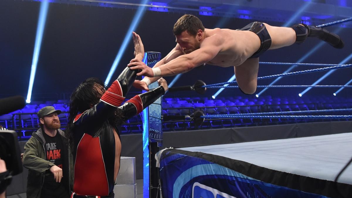 WWE Friday Night SmackDown On FOX's Ratings Rise With Empty Arena Show