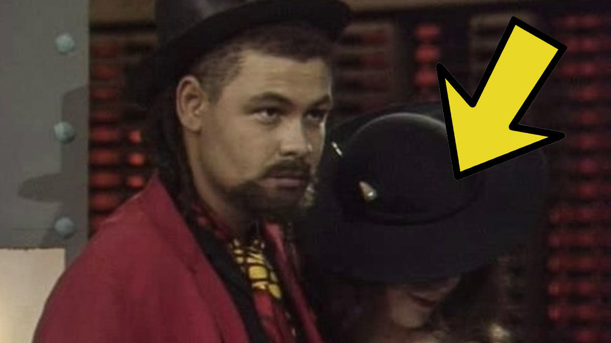 8 Amazing Red Dwarf Details You Never Noticed – Page 4