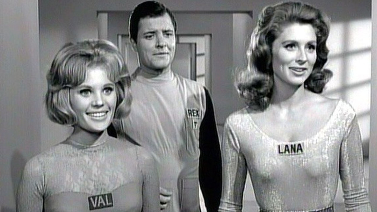 10 Twilight Zone Episodes That Eerily Predicted The Future