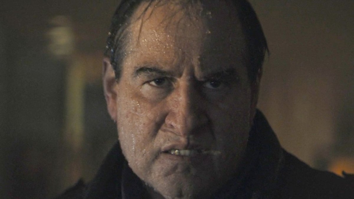 The Batman: 10 Biggest Reveals From The Set Photos