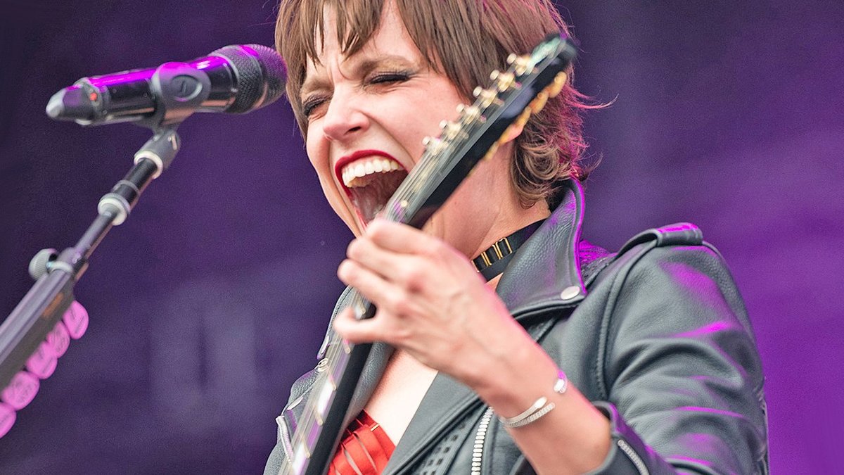 10 Greatest Female Hard Rock Singers Of All Time