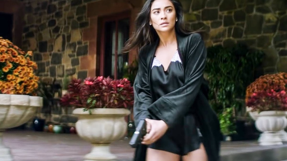 Netflix's YOU: Every Main Character Ranked From Worst To Best