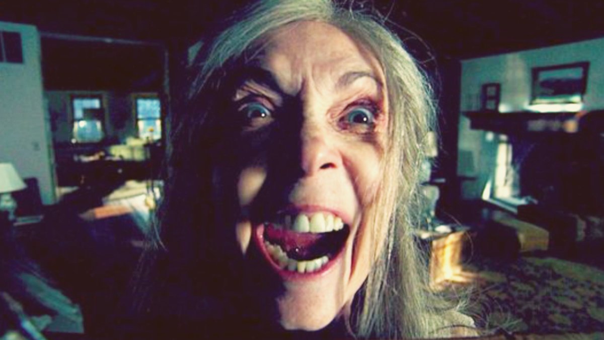 10 Horror Movie Plot Twists EVERYONE Guessed