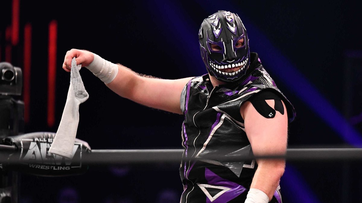 Evil Uno Clarifies His AEW Status