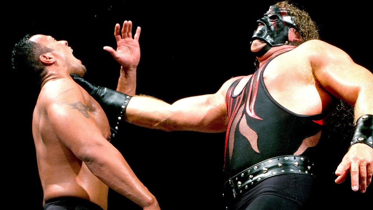 10 Things You Learn Binge Watching Every WWE Raw From 2000