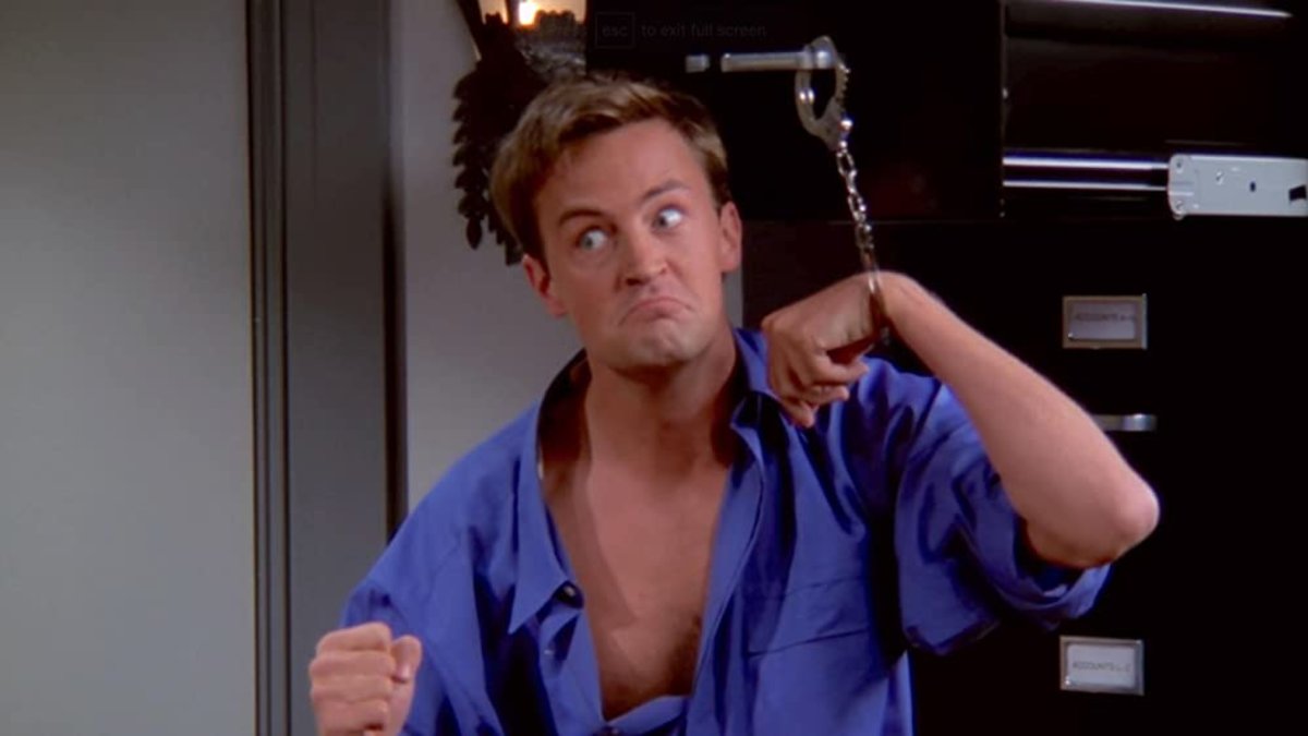 10 Friends Moments That Were Totally Unscripted