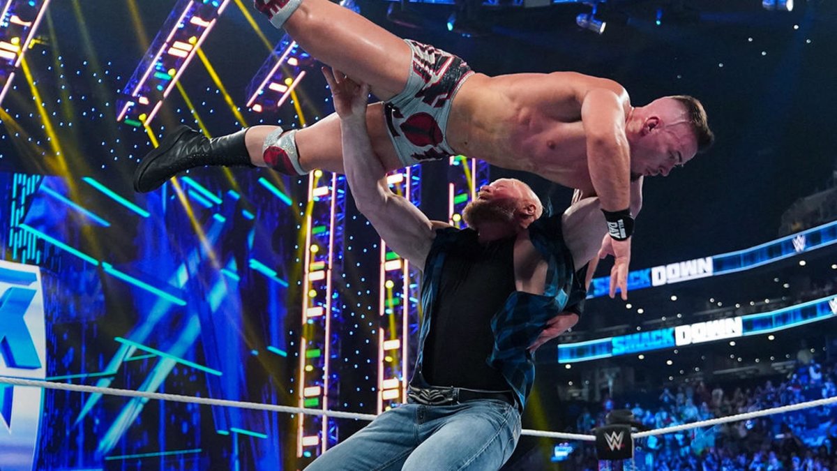 Brock Lesnar Makes Surprise Appearance On WWE SmackDown