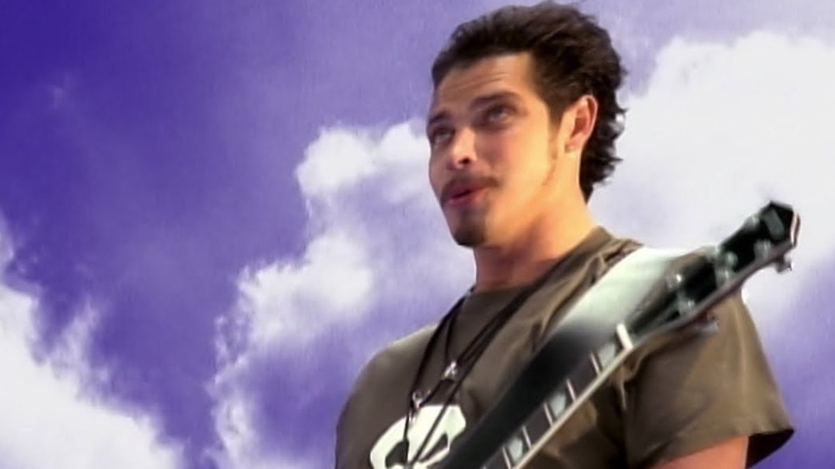 10 Greatest Guitar Solos Of The '90s – Page 4