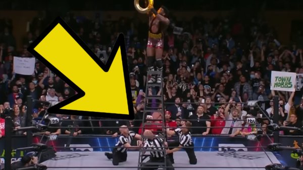 AEW Referee Fires Back At Recent Fan Criticism