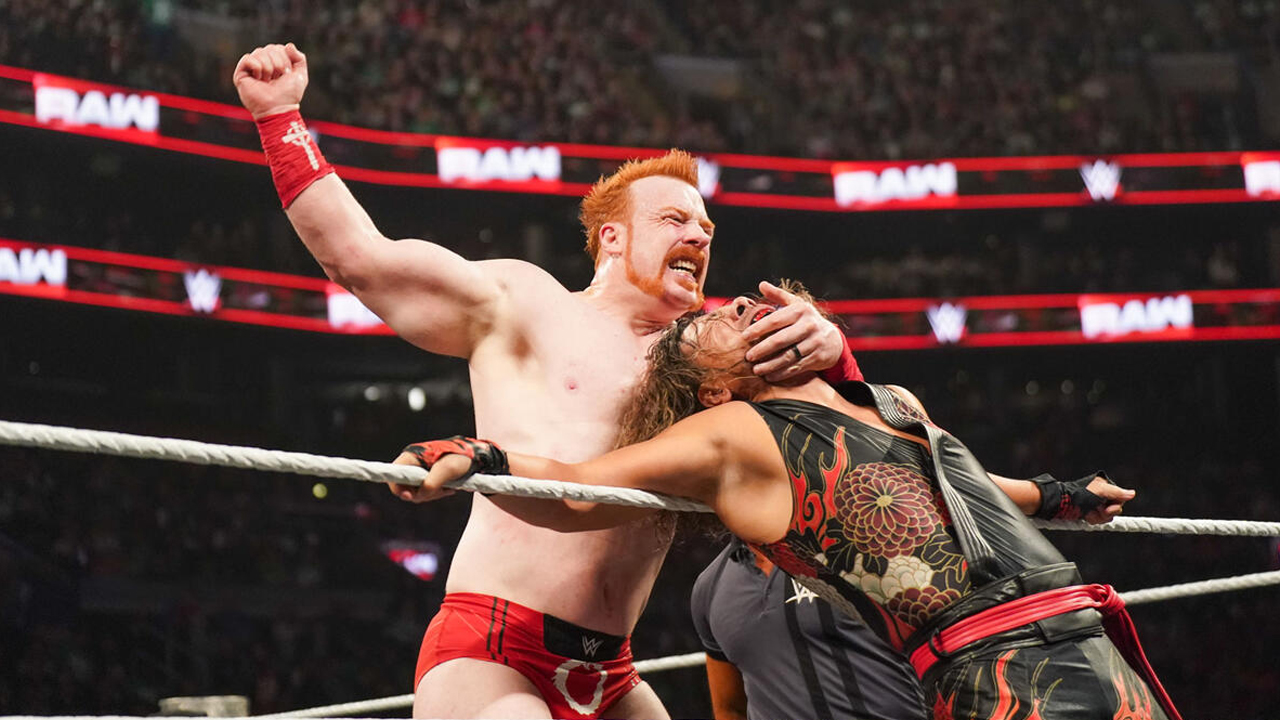 6 Ups & 3 Downs From WWE Monday Night Raw (10 November - Results ...