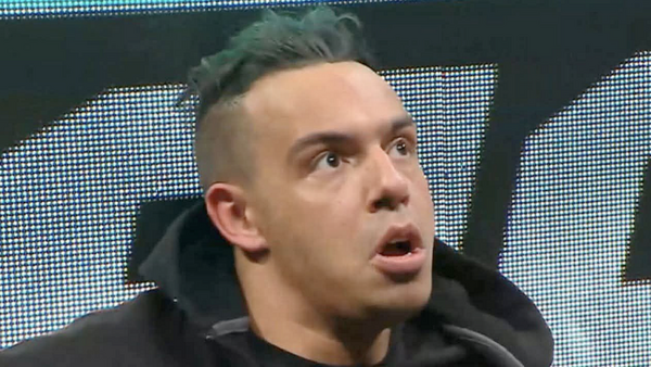 Identity Of SmackDown Masked Man Revealed (WWE News)
